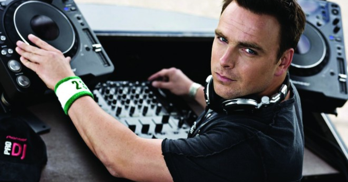 Jeroen Post On Tour boeken | BekendeArtiestBoeken.NL