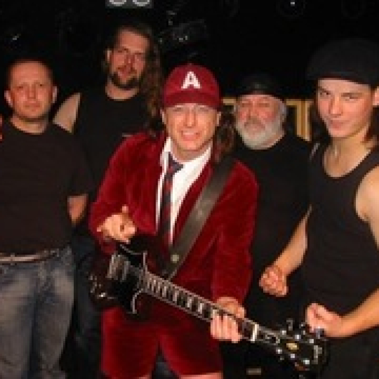 High Voltage Tribute Band Profiel Voor High Voltage AC/DC Tribute