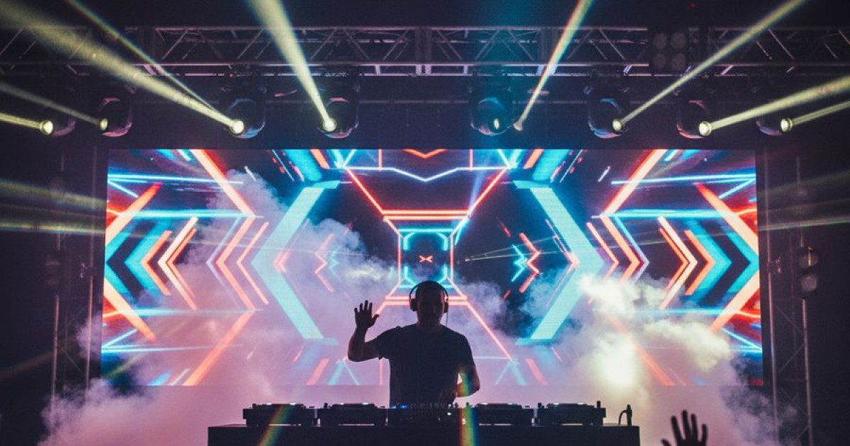 Hoe een DJ-act samenstellen voor jouw evenement
